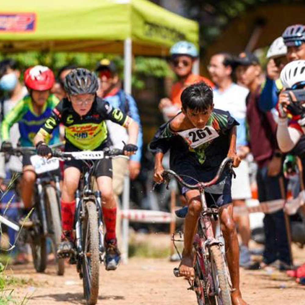 Kisah Inspiratif : Pech Theara Semangat nya Yang Luar Biasa – Aku Tak ...